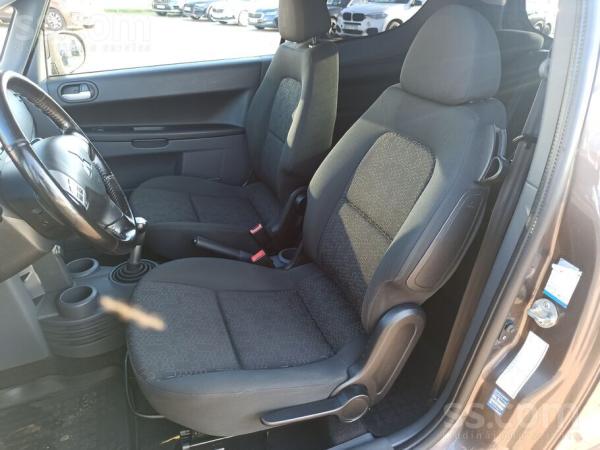 Brown Mitsubishi Colt 2012 in Daugavpils, with an engine capacity of 1.10 L and mileage of 0 thousand km for 2380 €, photo 11 on AUTOMOTO.COM.LV