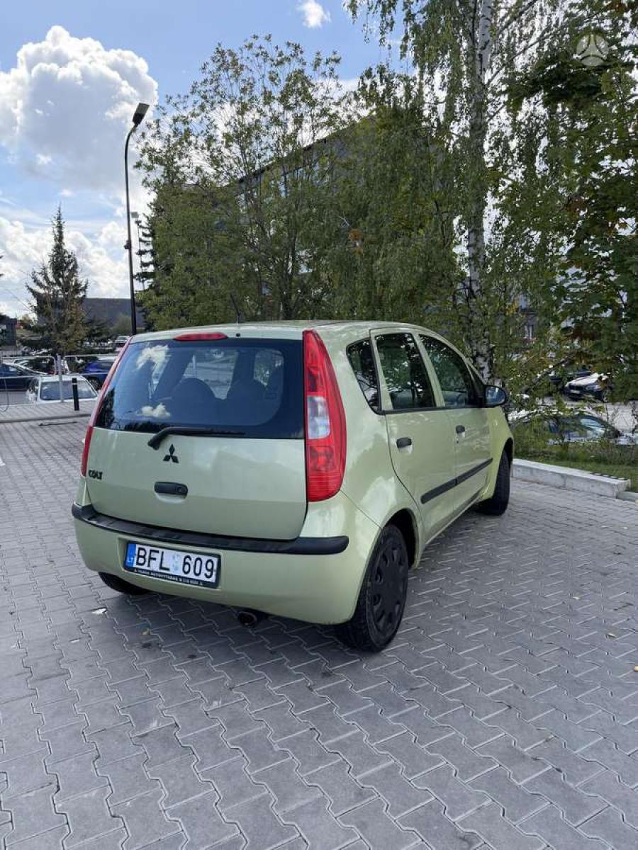 Zaļš Mitsubishi Colt 2005 Kauņa, ar dzinēja tilpumu 1.33 L un nobraukumu 159 tūkst. km par 599 €, foto 4 vietnē AUTOMOTO.COM.LV