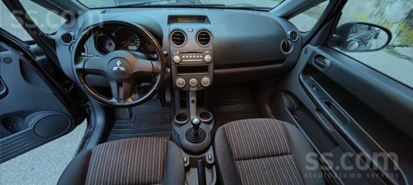 Pelēks Mitsubishi Colt 2007 Rīga, ar dzinēja tilpumu 1.30 L un nobraukumu 303 tūkst. km par 1600 €, foto 5 vietnē AUTOMOTO.COM.LV