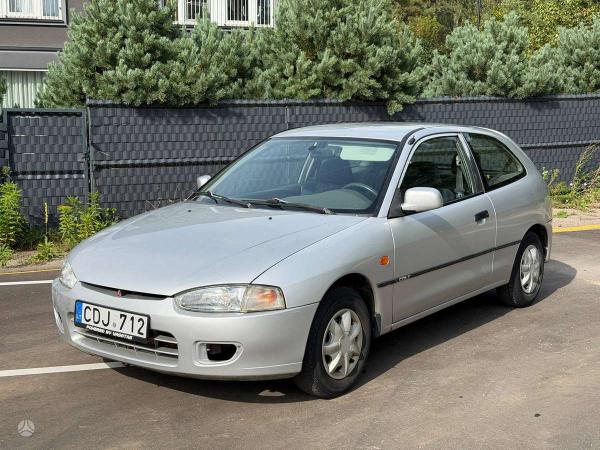 Mitsubishi Colt 1997 Viļņa vietnē Pelēks Mitsubishi Colt 1997 Viļņa, ar dzinēja tilpumu 1.30 L un nobraukumu 168 tūkst. km par 999 €, foto 1 vietnē AUTOMOTO.COM.LV