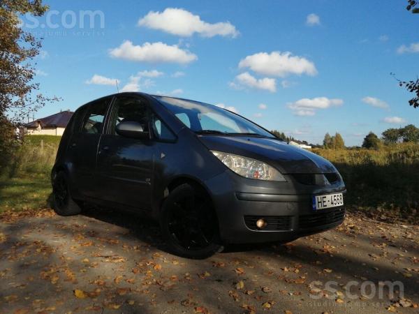 Pelēks Mitsubishi Colt 2005 Rīga, ar dzinēja tilpumu 1.50 L un nobraukumu 217 tūkst. km par 720 €, foto 2 vietnē AUTOMOTO.COM.LV