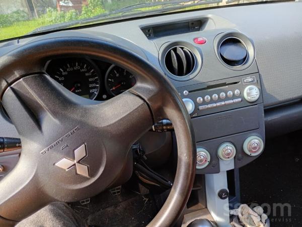 Pelēks Mitsubishi Colt 2005 Jēkabpils, ar dzinēja tilpumu 1.30 L un nobraukumu 219 tūkst. km par 900 €, foto 4 vietnē AUTOMOTO.COM.LV