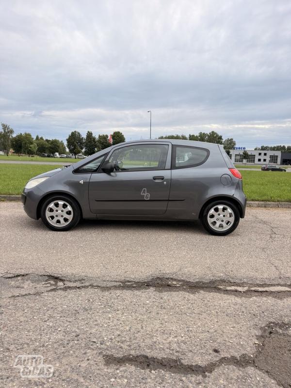 Pelēks Mitsubishi Colt 2005 Jonava, ar dzinēja tilpumu 1.10 L un nobraukumu 180 tūkst. km par 1399 €, foto 2 vietnē AUTOMOTO.COM.LV