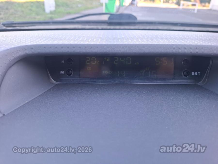 Grey Mitsubishi Colt 2005 in Tallinn, with an engine capacity of 1.30 L and mileage of 125 thousand km for 1990 €, photo 12 on AUTOMOTO.COM.LV
