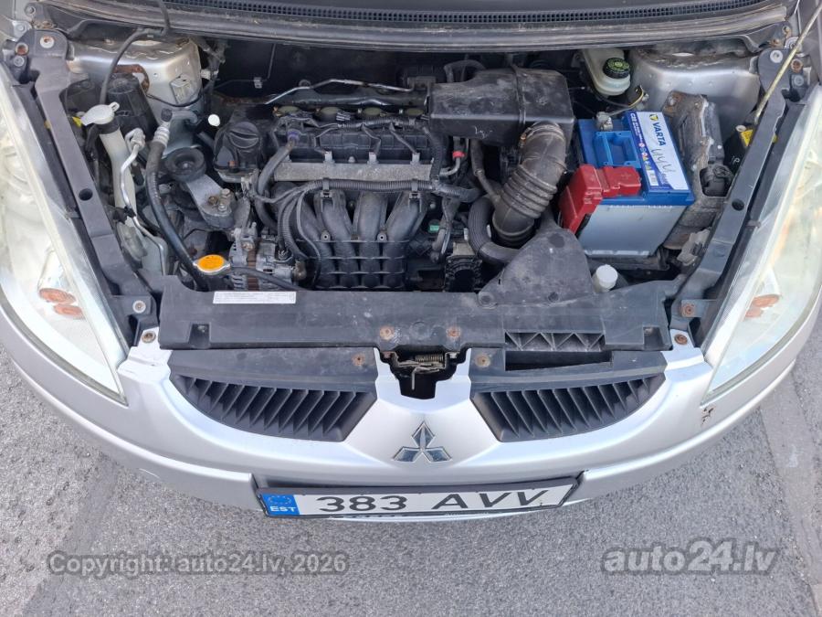Grey Mitsubishi Colt 2005 in Tallinn, with an engine capacity of 1.30 L and mileage of 125 thousand km for 1990 €, photo 17 on AUTOMOTO.COM.LV