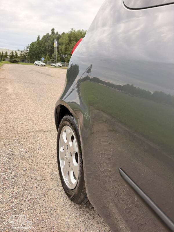 Pelēks Mitsubishi Colt 2005 Jonava, ar dzinēja tilpumu 1.10 L un nobraukumu 180 tūkst. km par 1399 €, foto 8 vietnē AUTOMOTO.COM.LV
