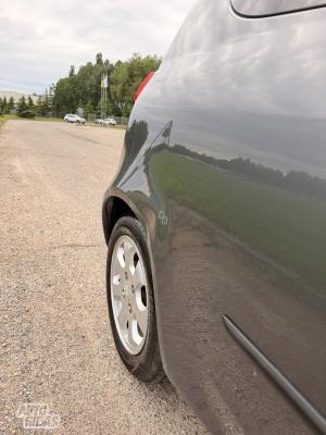 Grey Mitsubishi Colt 2005 in Jonava, with an engine capacity of 1.10 L and mileage of 180 thousand km for 1399 €, photo 9 on AUTOMOTO.COM.LV