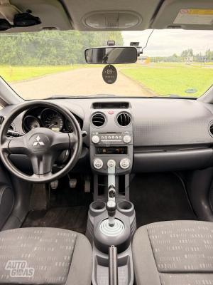 Grey Mitsubishi Colt 2005 in Jonava, with an engine capacity of 1.10 L and mileage of 180 thousand km for 1399 €, photo 14 on AUTOMOTO.COM.LV
