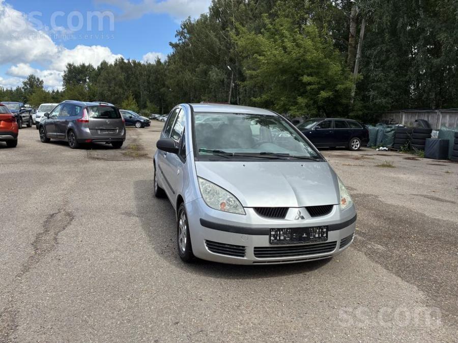 Grey Mitsubishi Colt 2005 in Riga, with an engine capacity of 1.30 L and mileage of 0 thousand km for 2150 €, photo 1 on AUTOMOTO.COM.LV