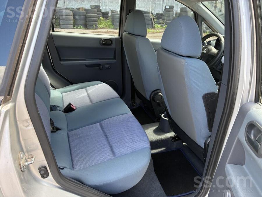 Grey Mitsubishi Colt 2005 in Riga, with an engine capacity of 1.30 L and mileage of 0 thousand km for 2150 €, photo 17 on AUTOMOTO.COM.LV