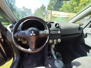 Pelēks Mitsubishi Colt 2005 Kauņa, ar dzinēja tilpumu 1.49 L un nobraukumu 240 tūkst. km par 800 €, foto 4 vietnē AUTOMOTO.COM.LV