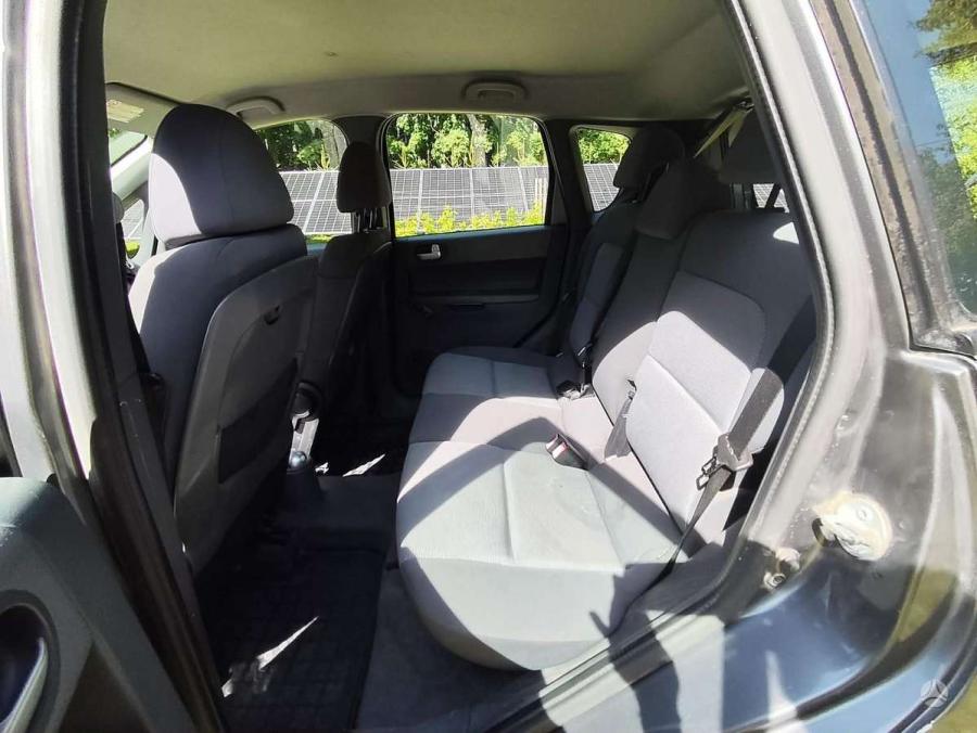Pelēks Mitsubishi Colt 2005 Kauņa, ar dzinēja tilpumu 1.49 L un nobraukumu 240 tūkst. km par 800 €, foto 8 vietnē AUTOMOTO.COM.LV