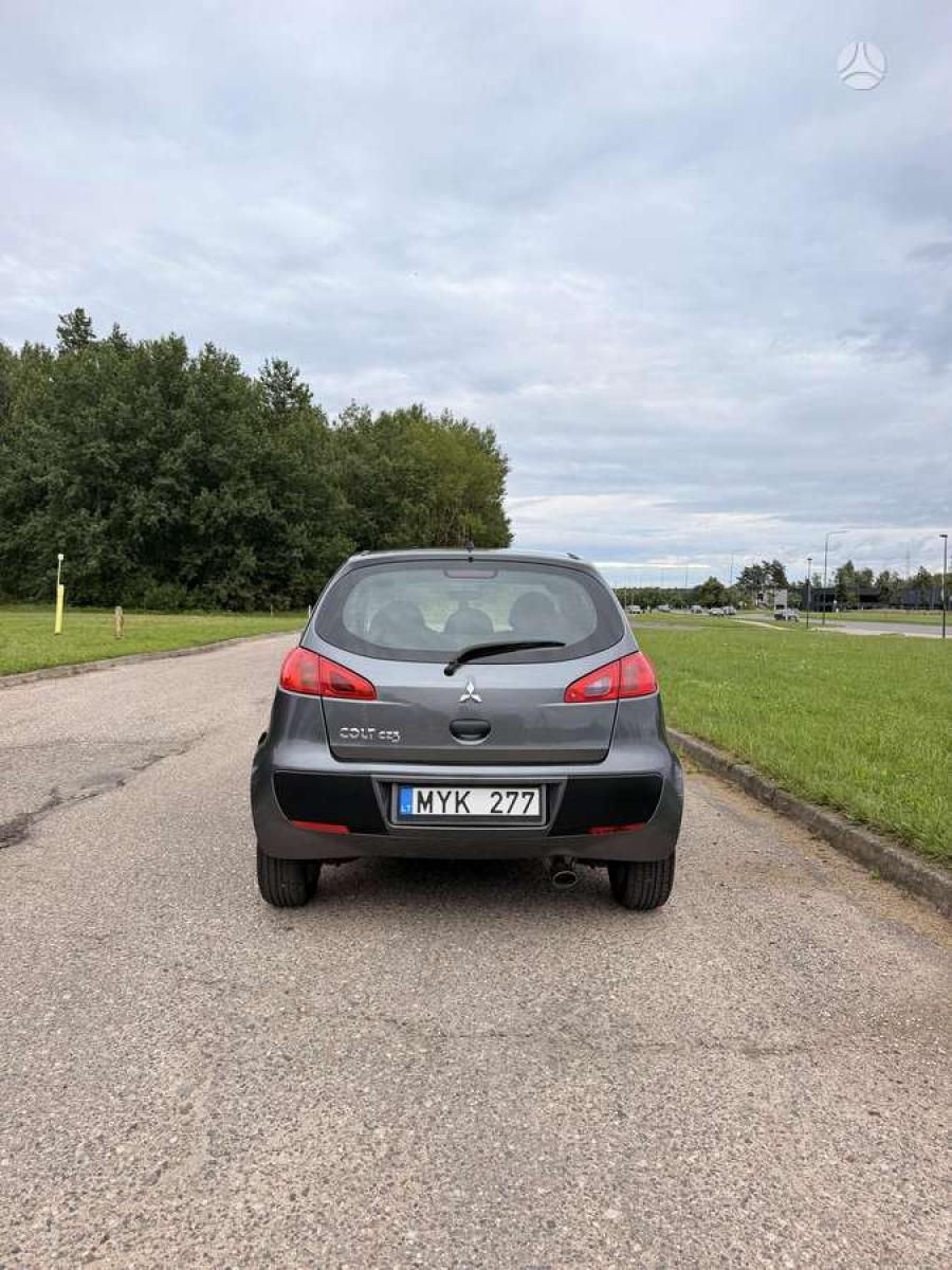 Pelēks Mitsubishi Colt 2005 Jonava, ar dzinēja tilpumu 1.10 L un nobraukumu 180 tūkst. km par 1399 €, foto 5 vietnē AUTOMOTO.COM.LV