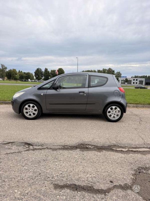 Pelēks Mitsubishi Colt 2005 Jonava, ar dzinēja tilpumu 1.10 L un nobraukumu 180 tūkst. km par 1399 €, foto 8 vietnē AUTOMOTO.COM.LV