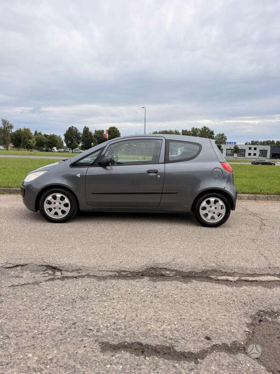 Pelēks Mitsubishi Colt 2005 Jonava, ar dzinēja tilpumu 1.10 L un nobraukumu 180 tūkst. km par 1399 €, foto 8 vietnē AUTOMOTO.COM.LV