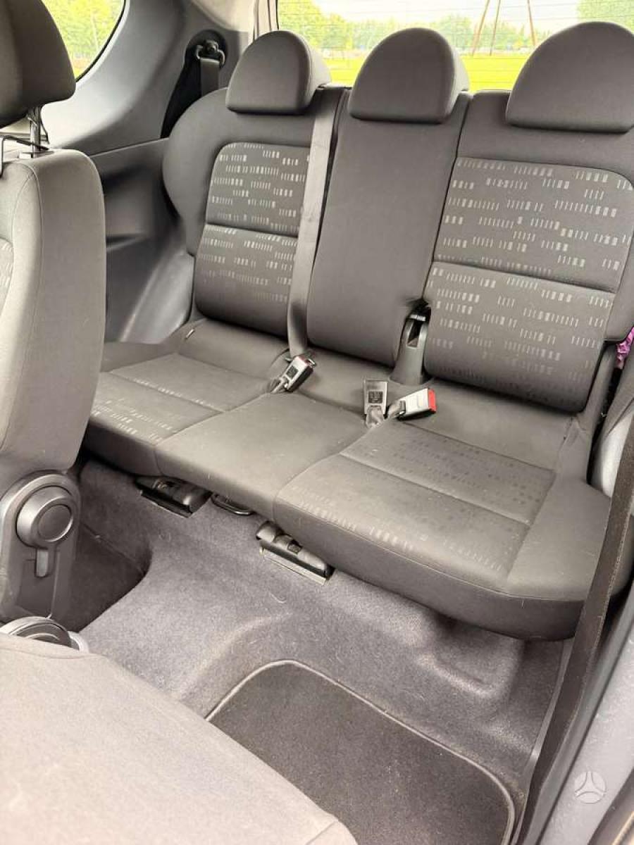 Pelēks Mitsubishi Colt 2005 Jonava, ar dzinēja tilpumu 1.10 L un nobraukumu 180 tūkst. km par 1399 €, foto 17 vietnē AUTOMOTO.COM.LV