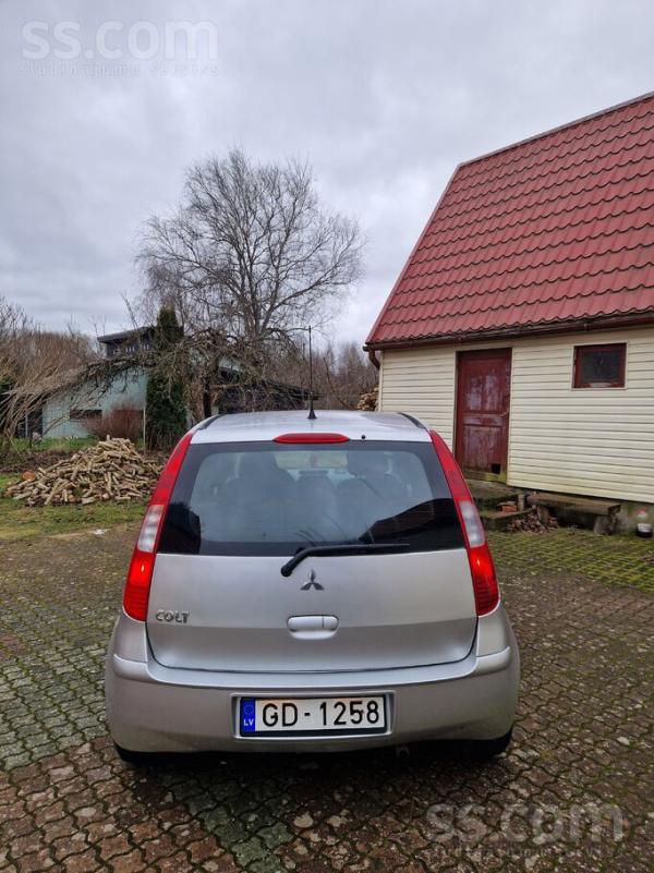 Grey Mitsubishi Colt 2006 in Kuldiga, with an engine capacity of 1.50 L and mileage of 154 thousand km for 750 €, photo 5 on AUTOMOTO.COM.LV