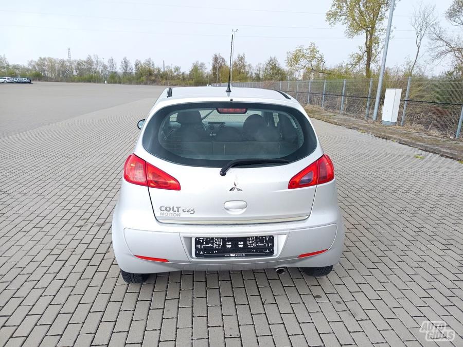 Grey Mitsubishi Colt 2006 in Marijampole, with an engine capacity of 1.40 L and mileage of 214 thousand km for 1400 €, photo 6 on AUTOMOTO.COM.LV