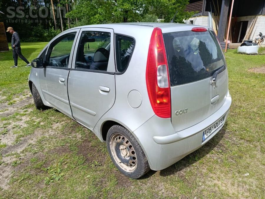 Pelēks Mitsubishi Colt 2006 Talsi, ar dzinēja tilpumu 1.30 L un nobraukumu 192 tūkst. km par 850 €, foto 5 vietnē AUTOMOTO.COM.LV