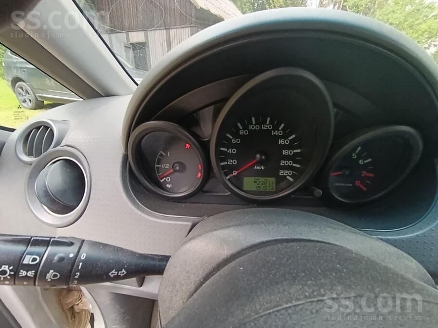 Pelēks Mitsubishi Colt 2006 Talsi, ar dzinēja tilpumu 1.30 L un nobraukumu 192 tūkst. km par 850 €, foto 9 vietnē AUTOMOTO.COM.LV
