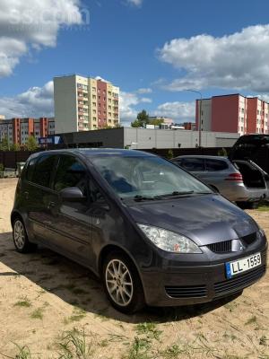 Pelēks Mitsubishi Colt 2006 Rīga, ar dzinēja tilpumu 1.30 L un nobraukumu 85 tūkst. km par 1200 €, foto 3 vietnē AUTOMOTO.COM.LV