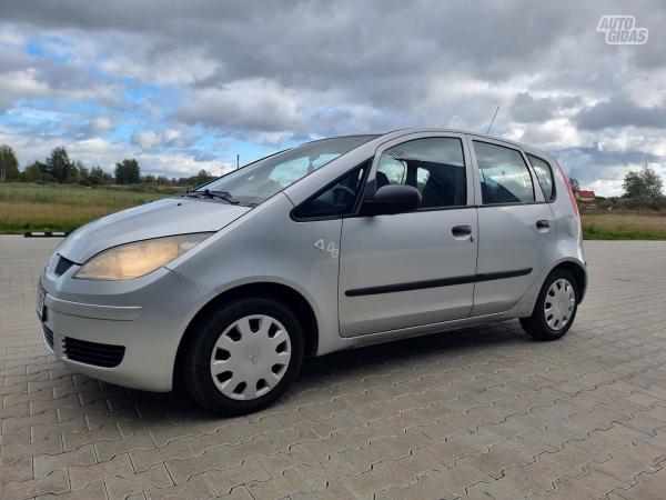 Pelēks Mitsubishi Colt 2006 Šauļi, ar dzinēja tilpumu 1.30 L un nobraukumu 237 tūkst. km par 1100 €, foto 1 vietnē AUTOMOTO.COM.LV