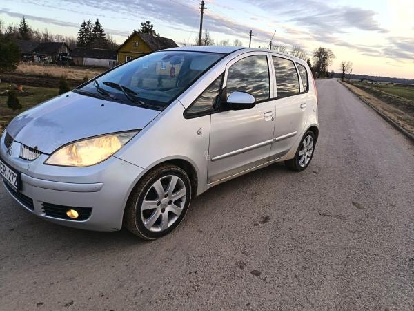 Pelēks Mitsubishi Colt 2007 Viļņa, ar dzinēja tilpumu 1.50 L un nobraukumu 2457 tūkst. km par 500 €, foto 1 vietnē AUTOMOTO.COM.LV