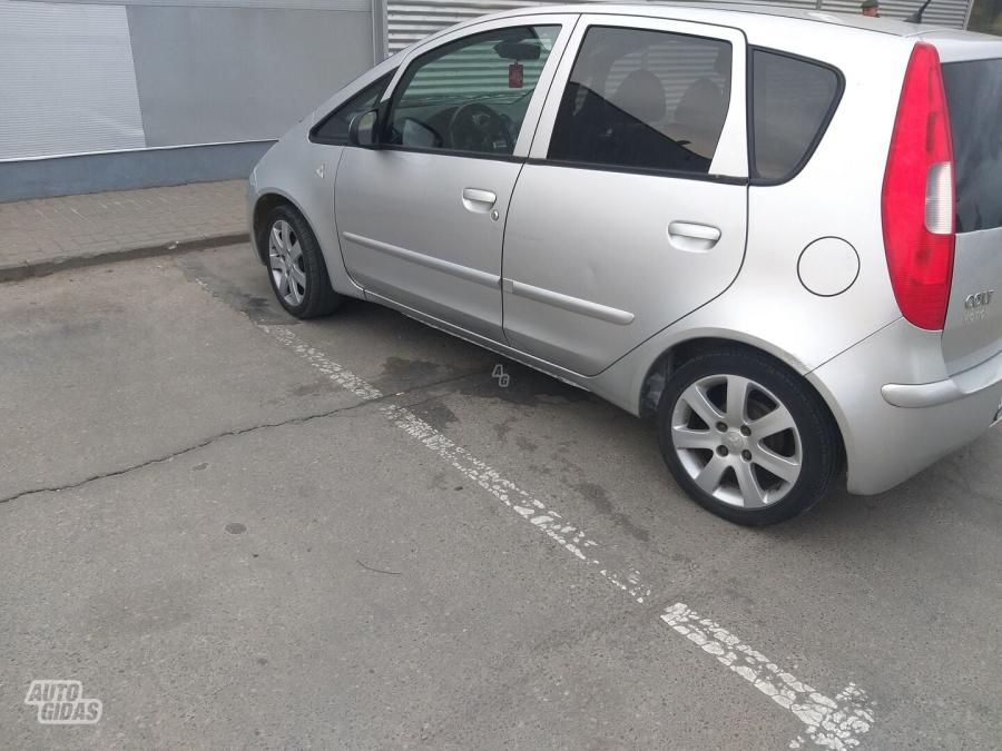 Grey Mitsubishi Colt 2007 in Vilnius, with an engine capacity of 1.50 L and mileage of 258 thousand km for 650 €, photo 3 on AUTOMOTO.COM.LV