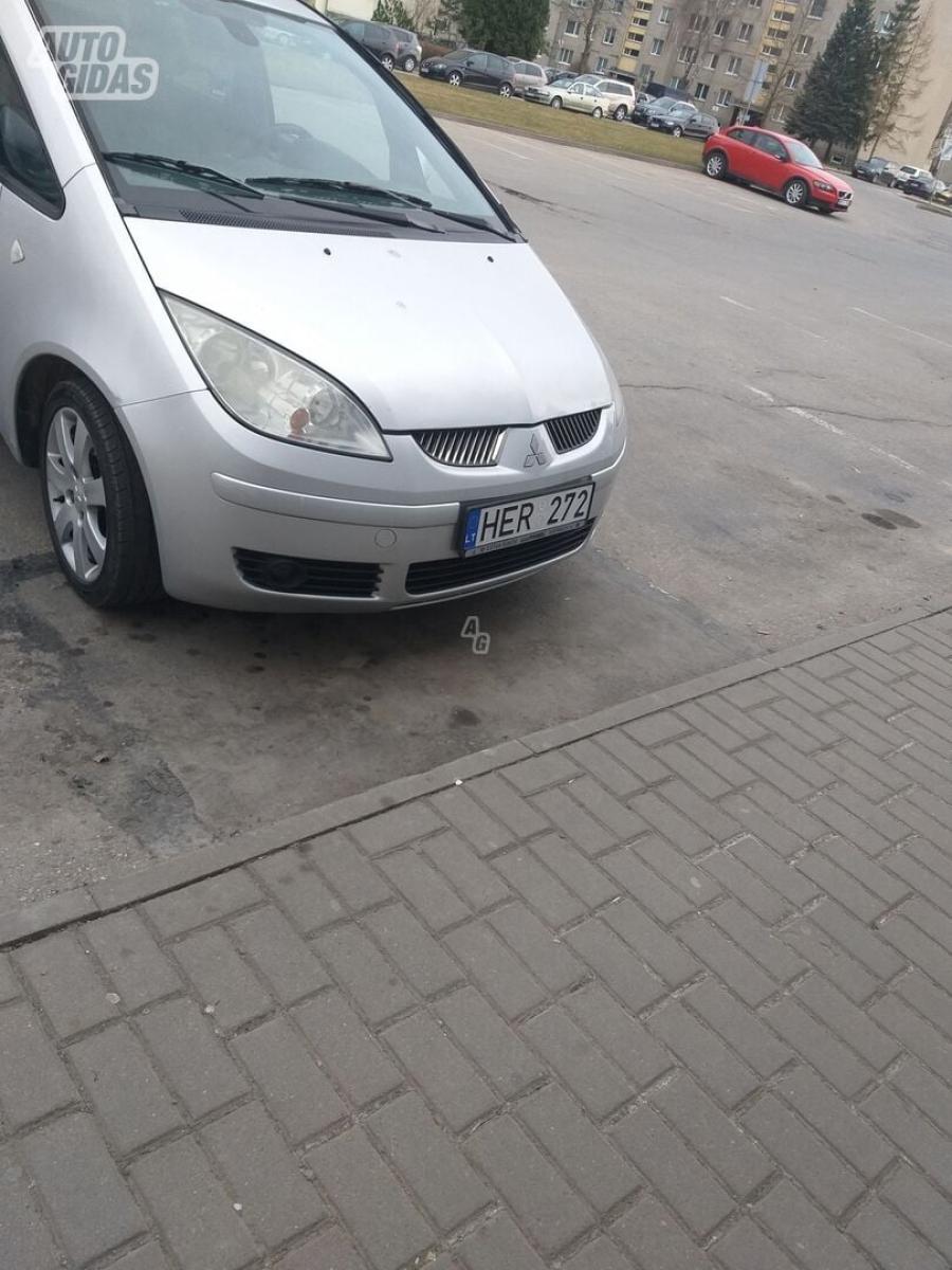 Pelēks Mitsubishi Colt 2007 Viļņa, ar dzinēja tilpumu 1.50 L un nobraukumu 285 tūkst. km par 650 €, foto 3 vietnē AUTOMOTO.COM.LV