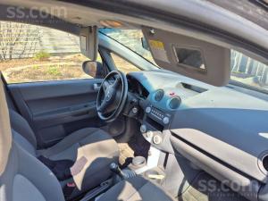 Pelēks Mitsubishi Colt 2007 Ogre, ar dzinēja tilpumu 1.30 L un nobraukumu 145 tūkst. km par 1500 €, foto 4 vietnē AUTOMOTO.COM.LV
