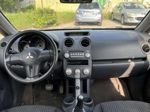 Grey Mitsubishi Colt 2007 in Vilnius, with an engine capacity of 1.33 L and mileage of 170 thousand km for 500 €, photo 7 on AUTOMOTO.COM.LV