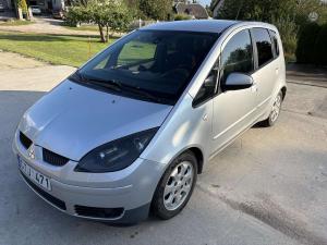 Grey Mitsubishi Colt 2007 in Plunge, with an engine capacity of 1.49 L and mileage of 277 thousand km for 990 €, photo 3 on AUTOMOTO.COM.LV