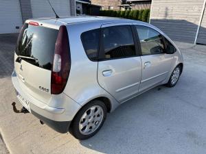 Grey Mitsubishi Colt 2007 in Plunge, with an engine capacity of 1.49 L and mileage of 277 thousand km for 990 €, photo 6 on AUTOMOTO.COM.LV