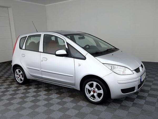 Grey Mitsubishi Colt 2007 in Tallinn, with an engine capacity of 1.30 L and mileage of 110 thousand km for 1599 €, photo 9 on AUTOMOTO.COM.LV