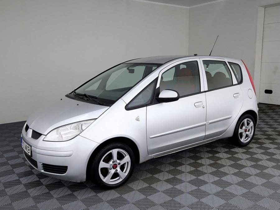 Grey Mitsubishi Colt 2007 in Tallinn, with an engine capacity of 1.30 L and mileage of 110 thousand km for 1599 €, photo 10 on AUTOMOTO.COM.LV