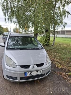 Pelēks Mitsubishi Colt 2007 Rīga, ar dzinēja tilpumu 1.50 L un nobraukumu 200 tūkst. km par 500 €, foto  vietnē AUTOMOTO.COM.LV