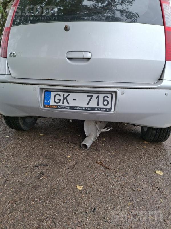 Pelēks Mitsubishi Colt 2007 Rīga, ar dzinēja tilpumu 1.50 L un nobraukumu 200 tūkst. km par 500 €, foto 4 vietnē AUTOMOTO.COM.LV