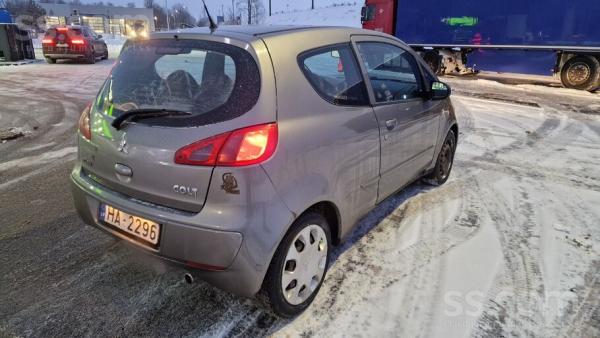Pelēks Mitsubishi Colt 2008 Daugavpils, ar dzinēja tilpumu 1.30 L un nobraukumu 268 tūkst. km par 700 €, foto 1 vietnē AUTOMOTO.COM.LV