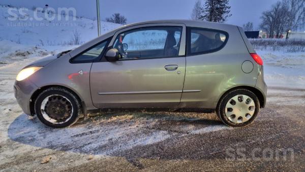Pelēks Mitsubishi Colt 2008 Daugavpils, ar dzinēja tilpumu 1.30 L un nobraukumu 268 tūkst. km par 700 €, foto 5 vietnē AUTOMOTO.COM.LV