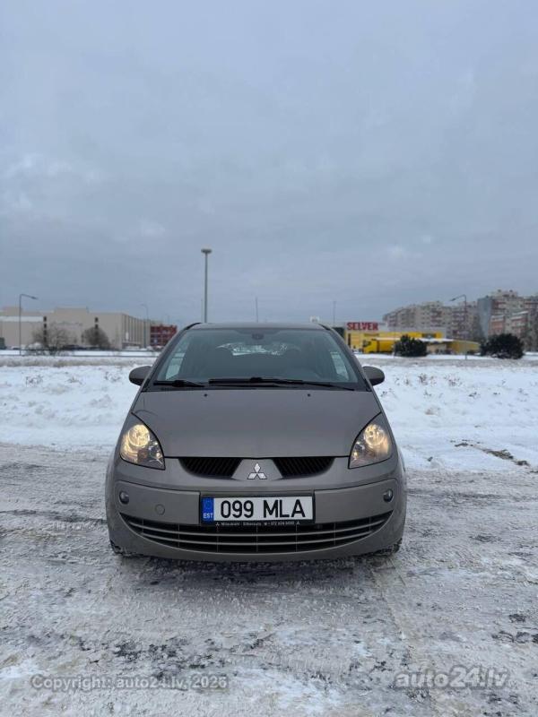 Grey Mitsubishi Colt 2008 in Tallinn, with an engine capacity of 1.30 L and mileage of 98 thousand km for 1999 €, photo 2 on AUTOMOTO.COM.LV