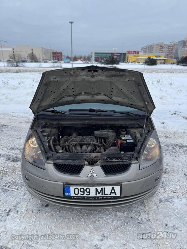 Grey Mitsubishi Colt 2008 in Tallinn, with an engine capacity of 1.30 L and mileage of 98 thousand km for 1999 €, photo 7 on AUTOMOTO.COM.LV