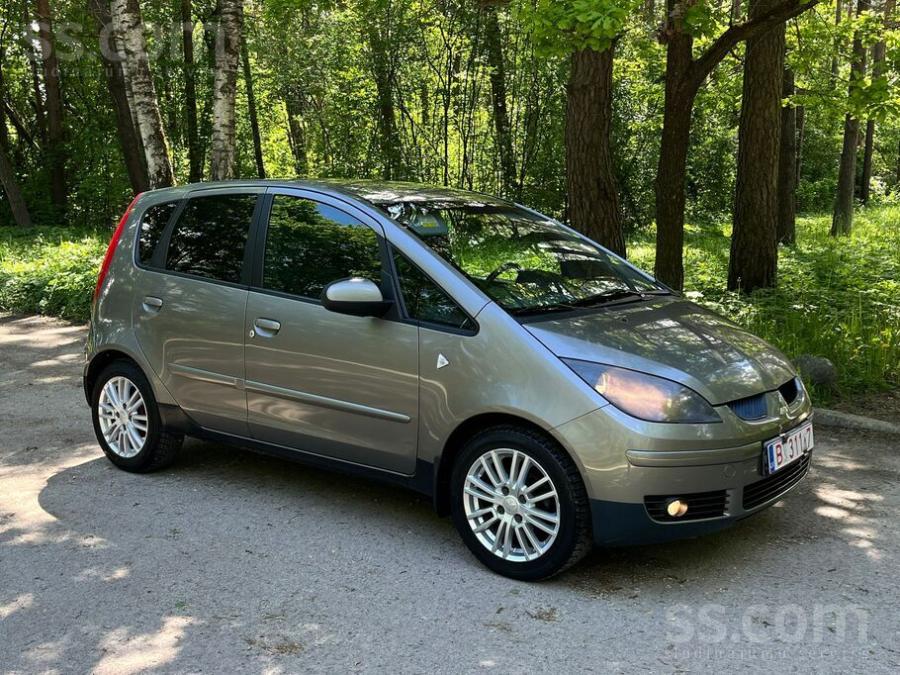 Grey Mitsubishi Colt 2008 in Riga, with an engine capacity of 1.30 L and mileage of 0 thousand km for 1699 €, photo 8 on AUTOMOTO.COM.LV