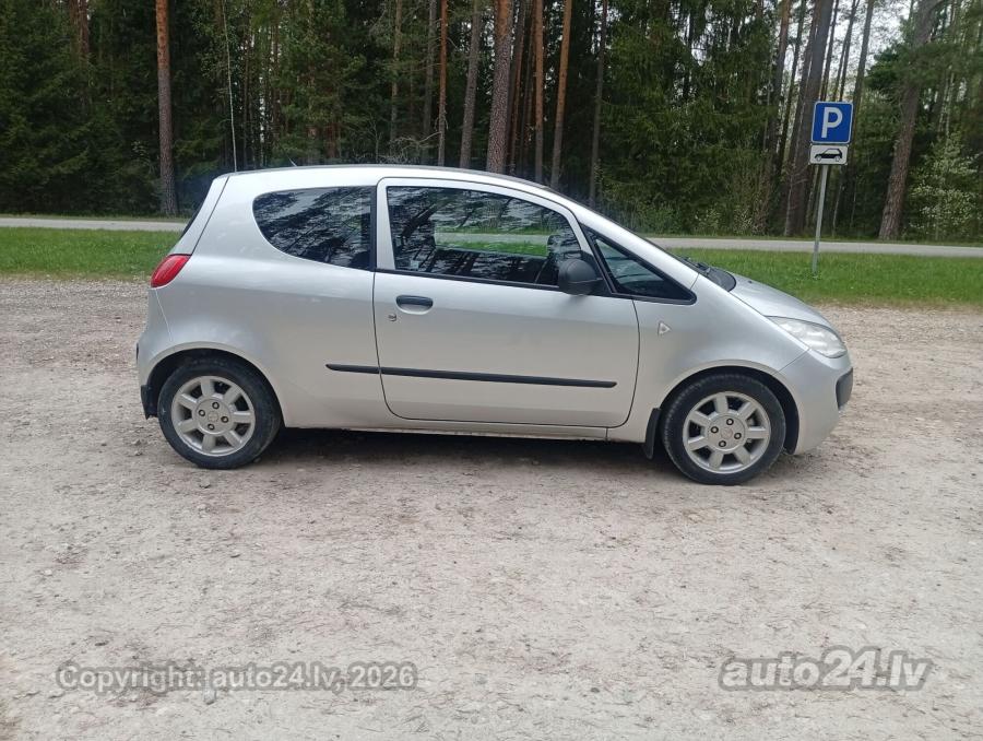 Pelēks Mitsubishi Colt 2008 Veru, ar dzinēja tilpumu 1.10 L un nobraukumu 244 tūkst. km par 1900 €, foto 5 vietnē AUTOMOTO.COM.LV