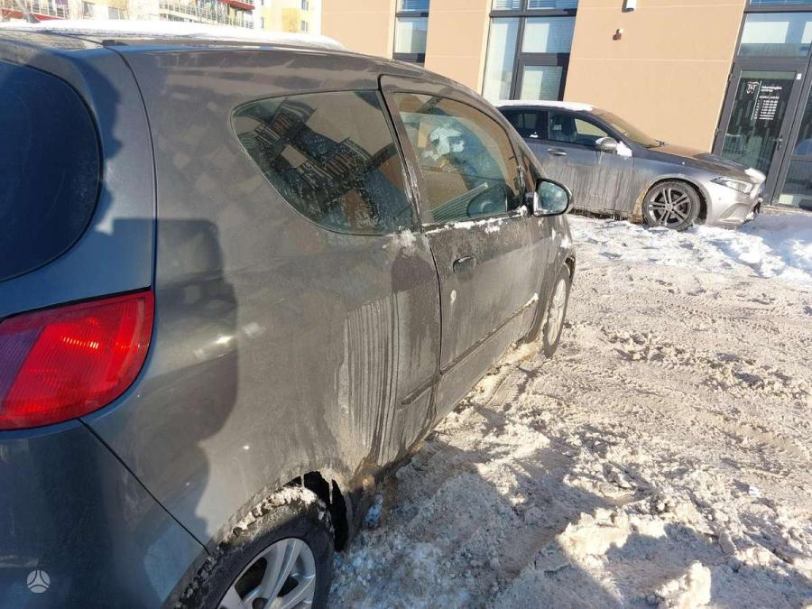 Grey Mitsubishi Colt 2009 in Vilnius, with an engine capacity of 1.33 L and mileage of 175 thousand km for 550 €, photo 2 on AUTOMOTO.COM.LV
