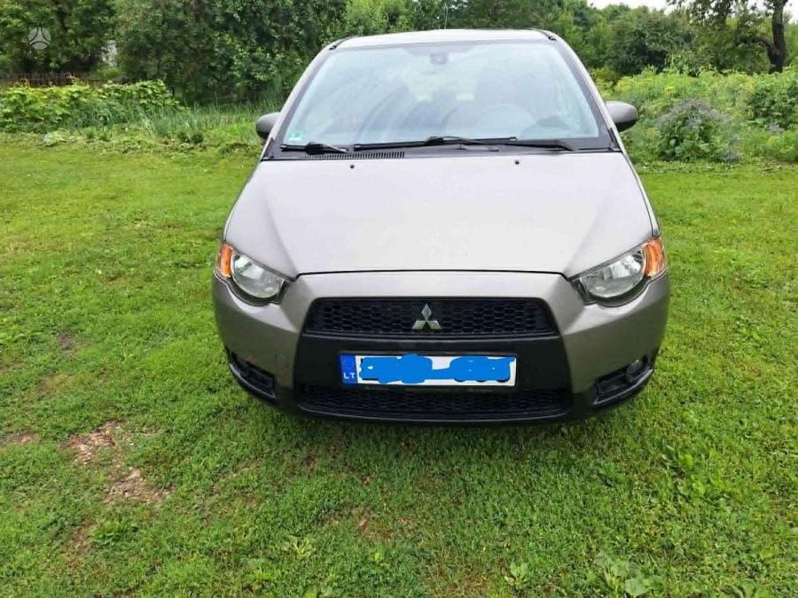 Pelēks Mitsubishi Colt 2010 Širvintos, ar dzinēja tilpumu 1.33 L un nobraukumu 180 tūkst. km par 1600 €, foto 6 vietnē AUTOMOTO.COM.LV