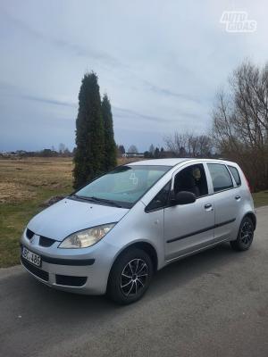 Mitsubishi Colt 2004 Panevēža, ar dzinēja tilpumu 1.30 L un nobraukumu 256 tūkst. km par 760 €, foto  vietnē AUTOMOTO.COM.LV