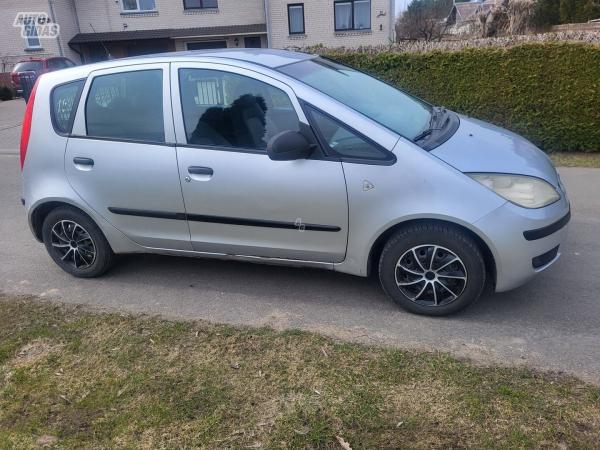 Mitsubishi Colt 2004 Panevēža, ar dzinēja tilpumu 1.30 L un nobraukumu 256 tūkst. km par 760 €, foto 4 vietnē AUTOMOTO.COM.LV