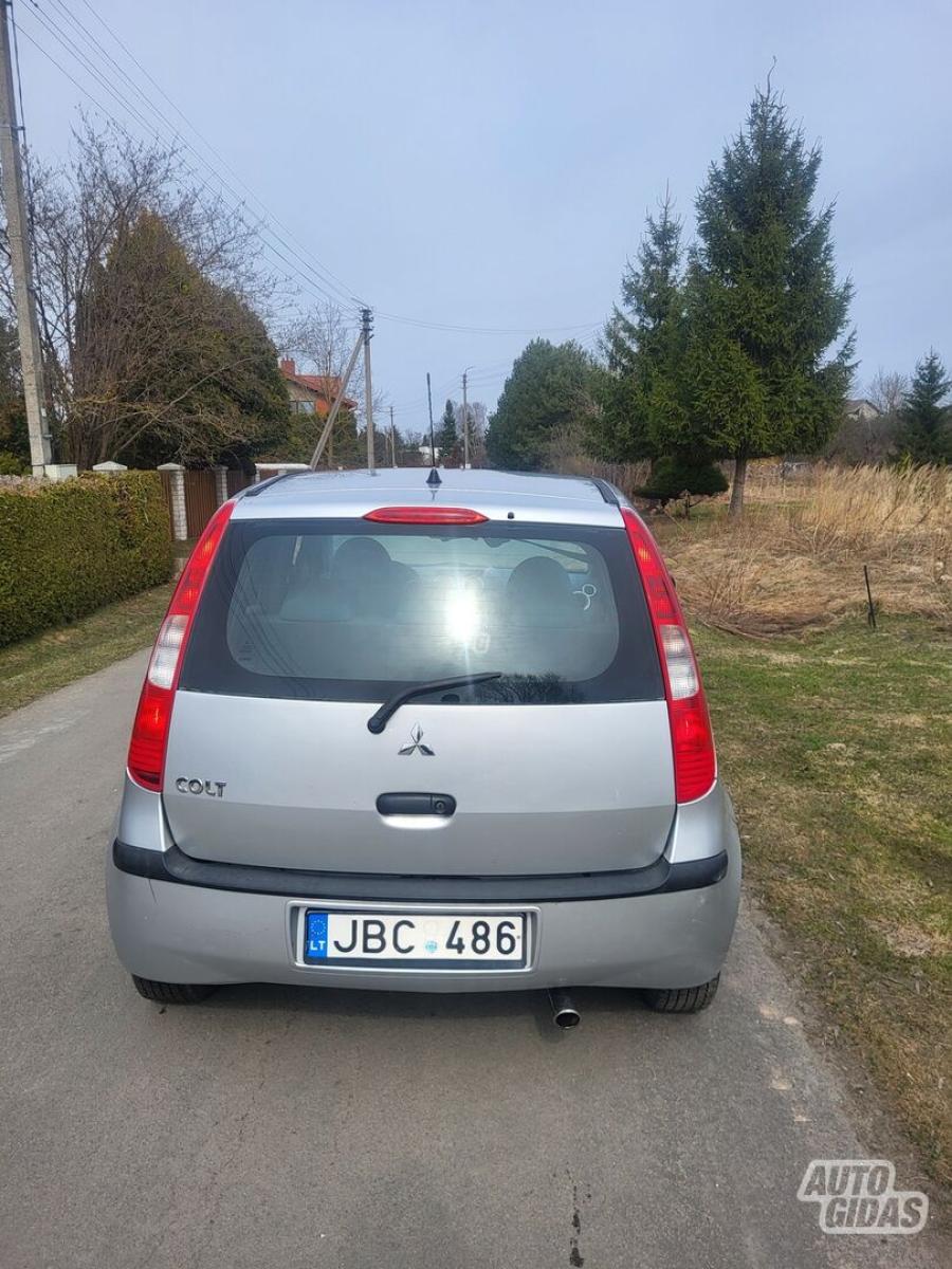 Mitsubishi Colt 2004 Panevēža, ar dzinēja tilpumu 1.30 L un nobraukumu 256 tūkst. km par 760 €, foto 6 vietnē AUTOMOTO.COM.LV