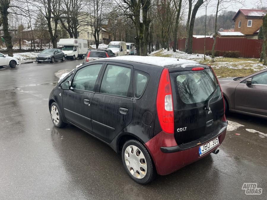Mitsubishi Colt 2005 Viļņa, ar dzinēja tilpumu 1.30 L un nobraukumu 221 tūkst. km par 300 €, foto 4 vietnē AUTOMOTO.COM.LV