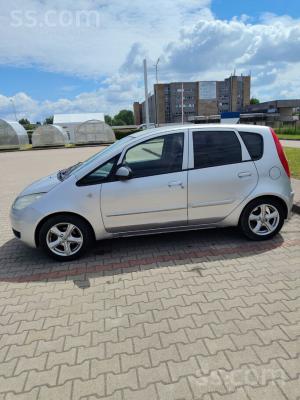 Mitsubishi Colt 2006 in Riga, with an engine capacity of 1.30 L and mileage of 260 thousand km for 1550 €, photo 3 on AUTOMOTO.COM.LV